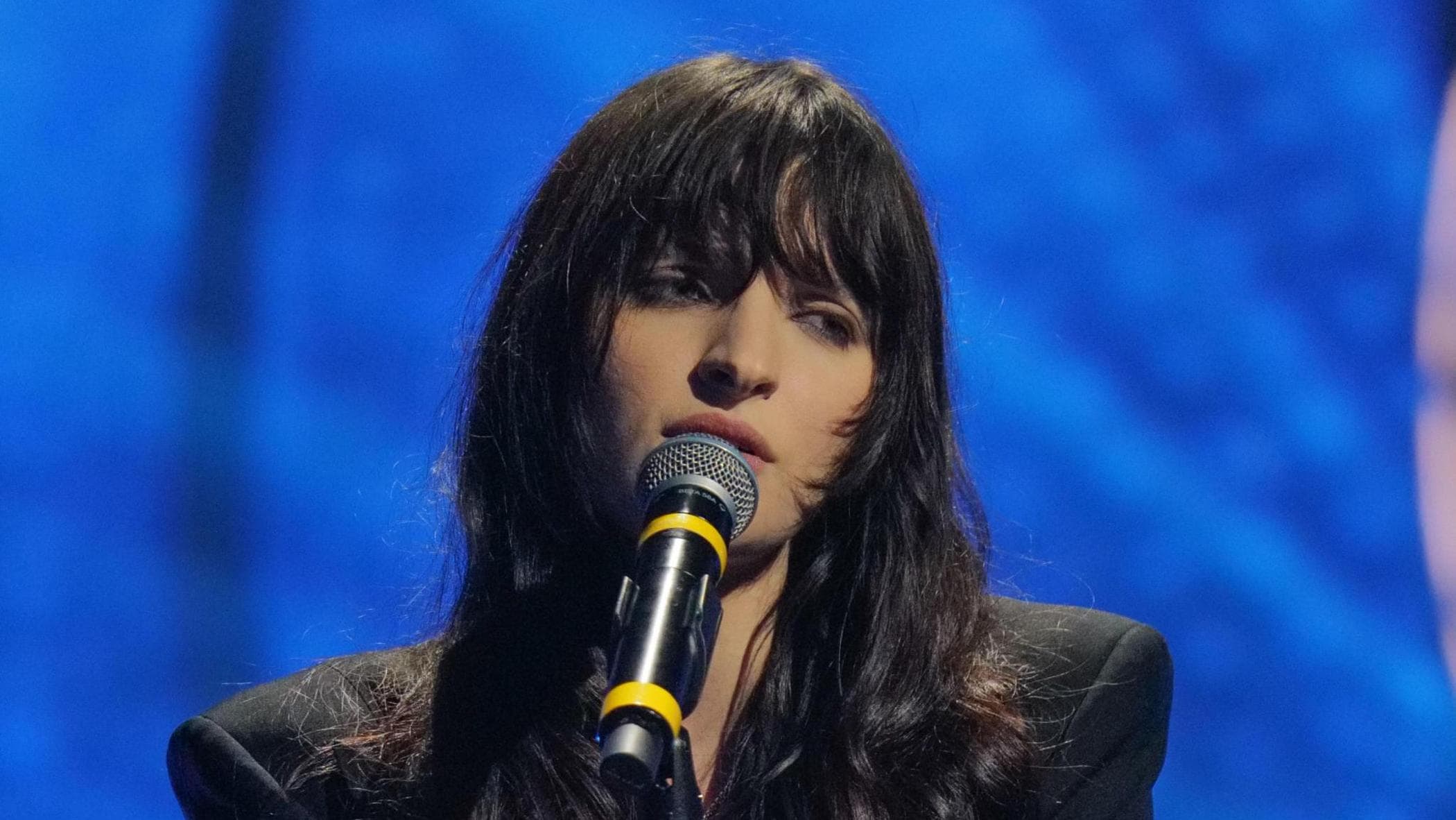 Angelica Bove: “Dopo la morte dei miei genitori ho curato la mia ...