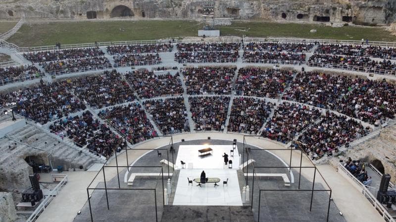 Alcesti, Antigone, Iliade e i Persiani nella stagione del Teatro Greco ...