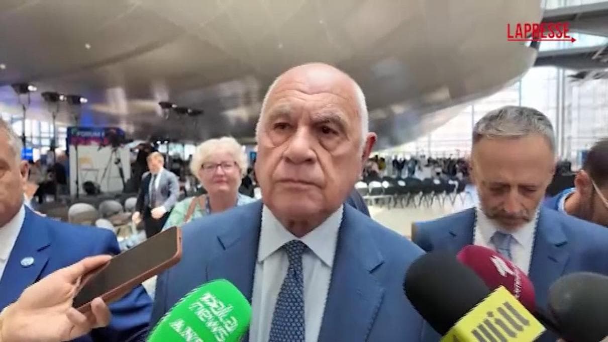 Pa, firmato il contratto 2025-2027 per gli statali. Aumenti medi da 162 ...