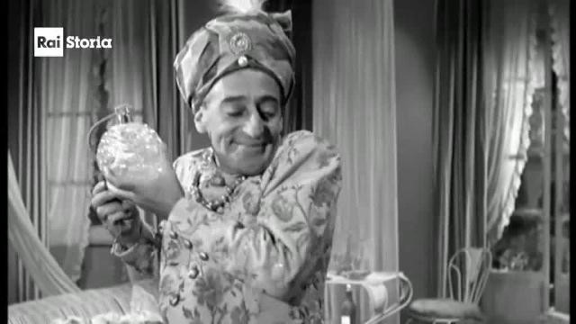 Mai nessuno come lui: un ritratto di Totò, il più grande comico ...