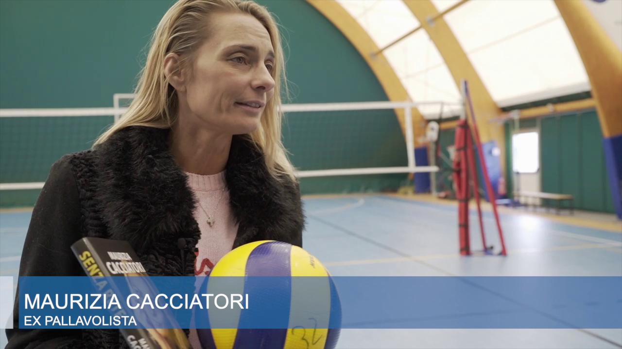Pallavolo, l'ex nazionale Maurizia Cacciatori presenta a Palermo il suo ...