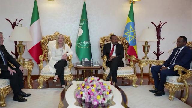 Meloni in Etiopia dimentica la storia e attacca Repubblica: "Il passato ...