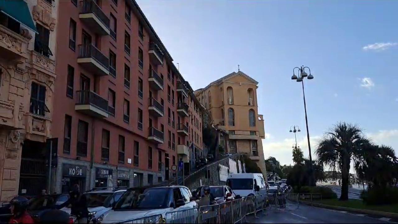 Genova, traffico in tilt alla Foce per il via al Salone Nautico - Il ...