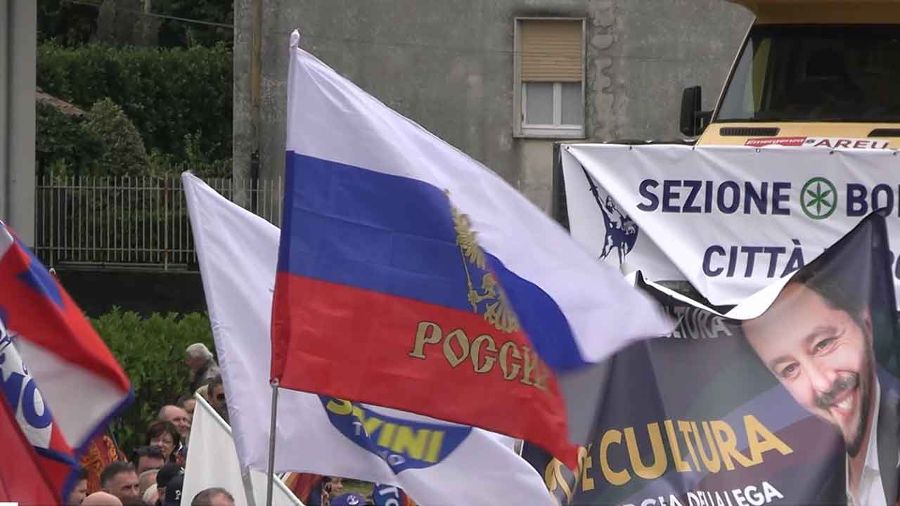 La grancassa russa è tornata a suonare. Manifesti, film, conferenze: l ...