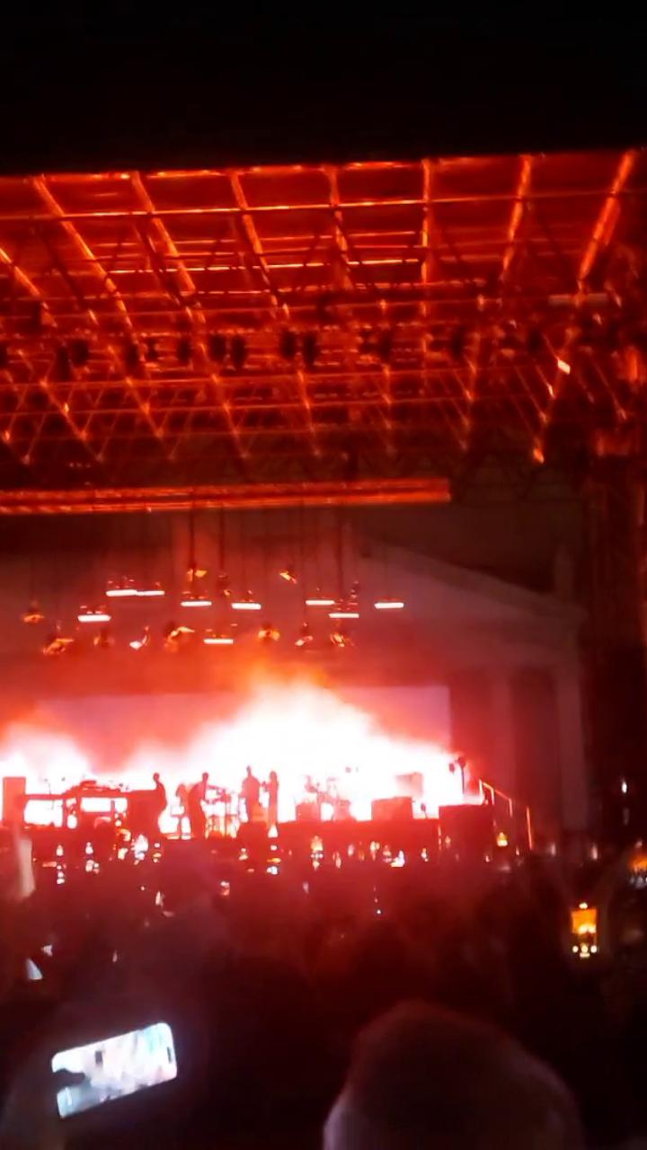 Napoli, Fred Again in piazza del Plebiscito rivisita "Yes I Know My Way ...