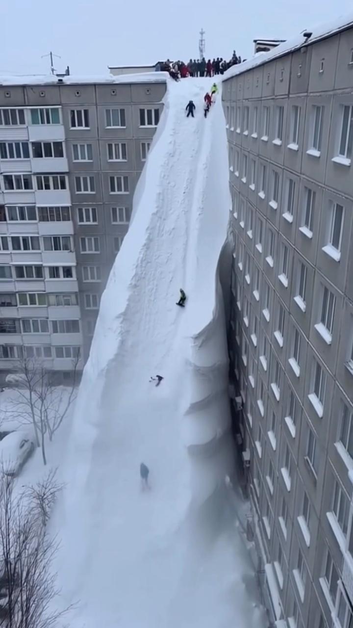 Kamchatka, l'apocalisse di neve creata dall'IA: ecco i video che hanno ...