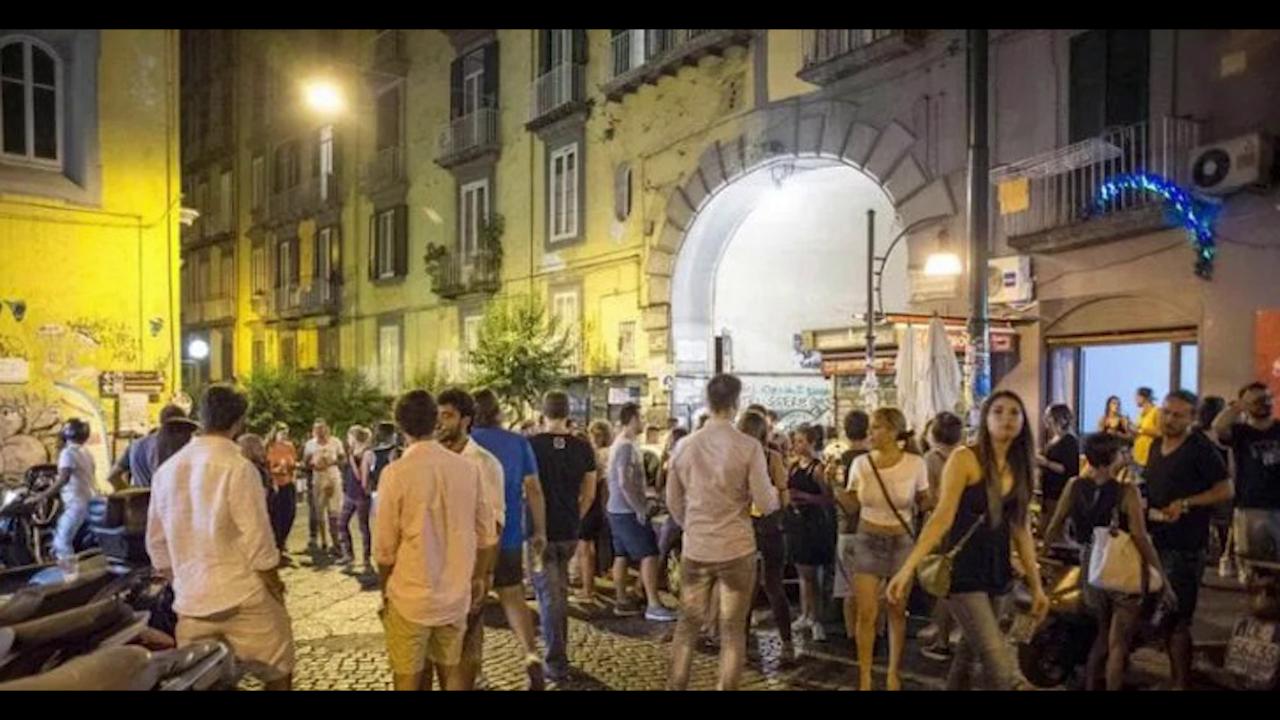 Movida a Napoli, Cecere (M5s) nell'audio rubato: "Gente disturbata, l ...