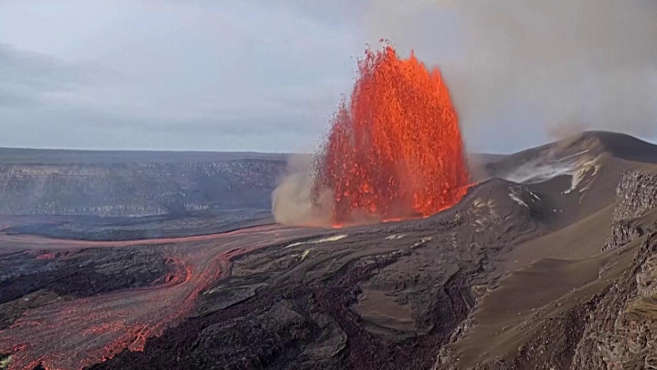 Hawaii, il Kilauea torna in attività: spettacolari fontane di lava ...
